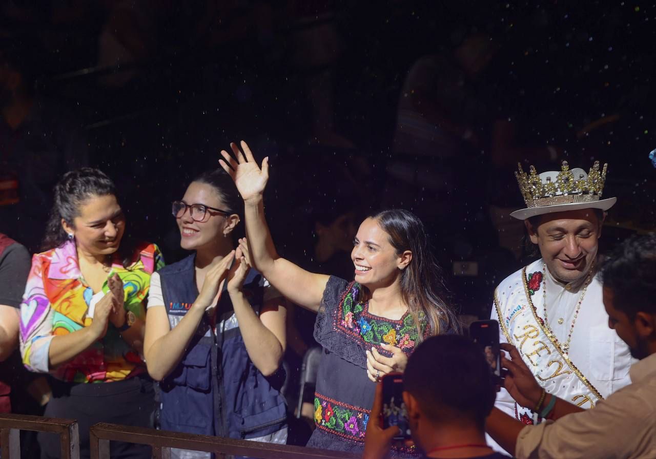 ANA PATY PERALTA IMPULSA LA ALEGRÍA FAMILIAR: EL CARNAVAL DE CANCÚN ...